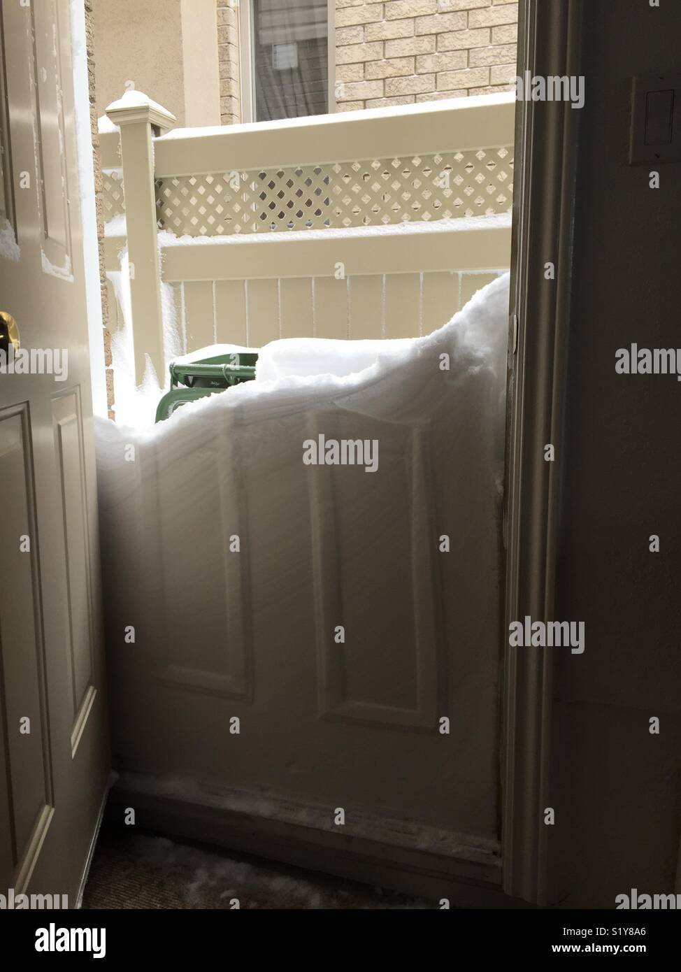 Big snow fall hi-res stock photography and images - Alamy