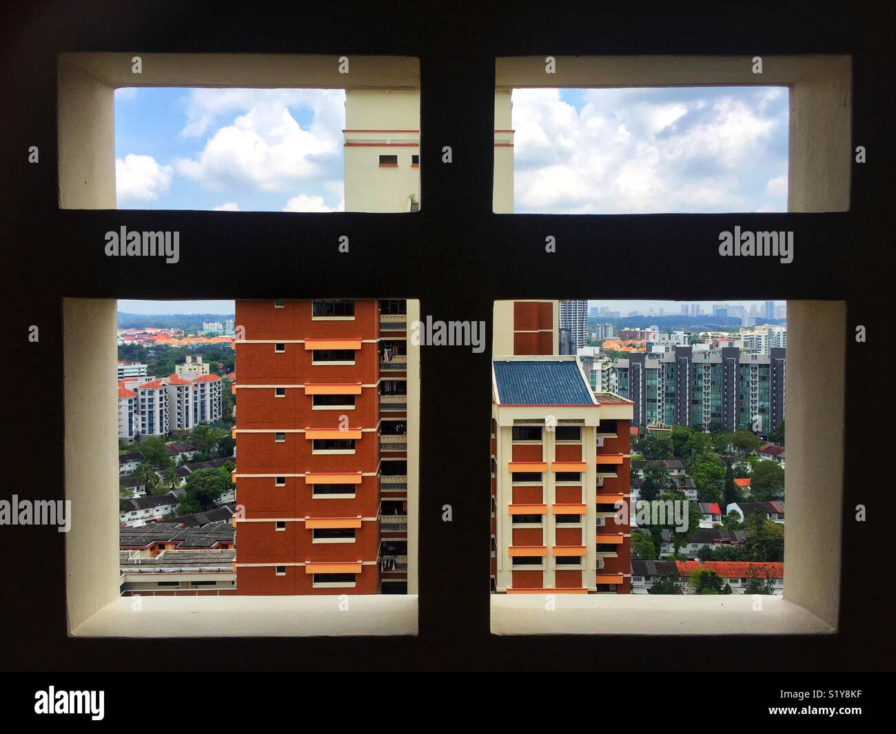 Cross beams hi-res stock photography and images - Alamy