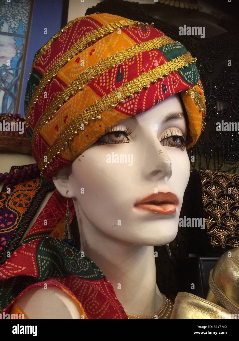 Vintage millinery hi-res stock photography and images - Alamy