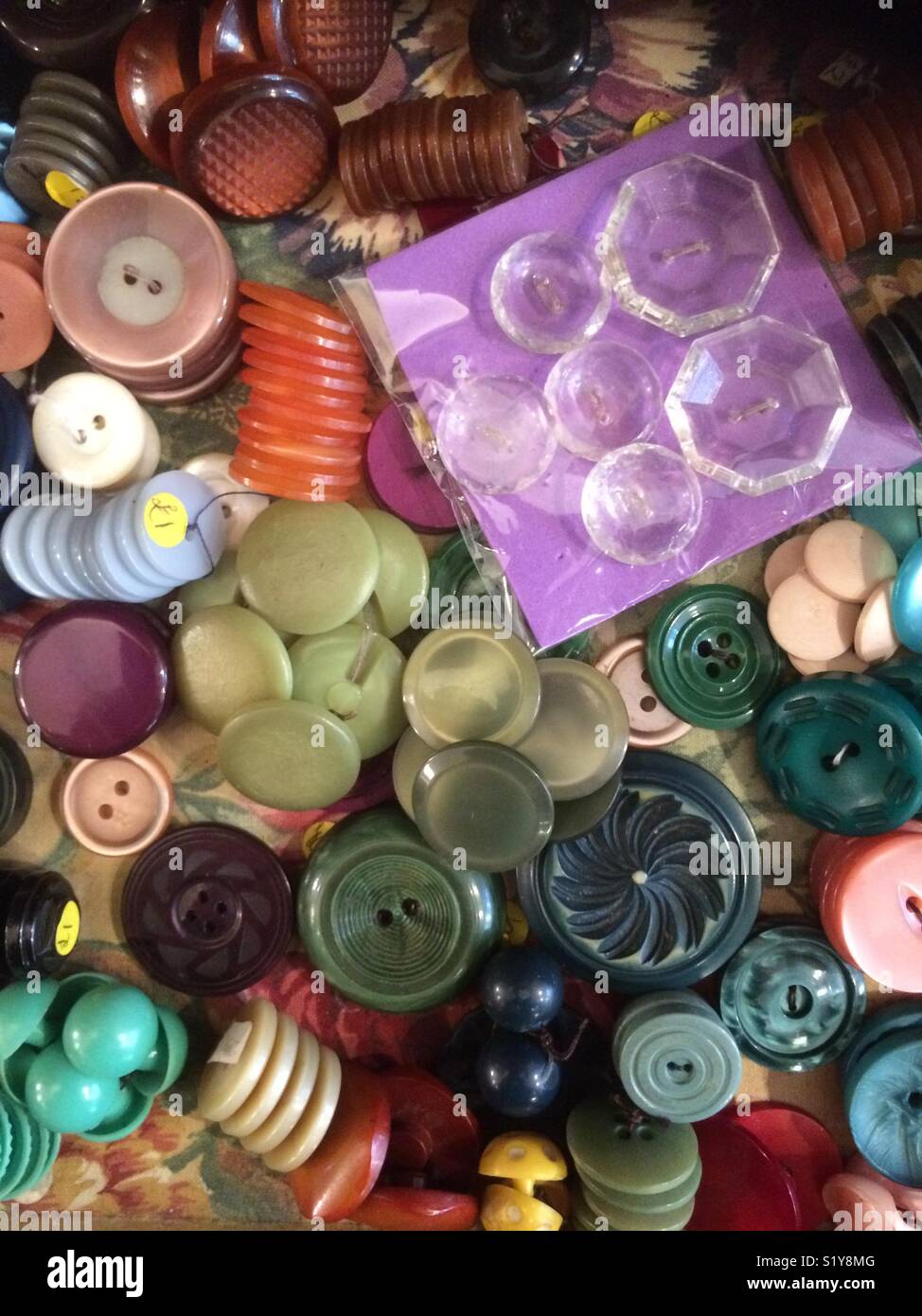 Bakelite buttons hi-res stock photography and images - Alamy