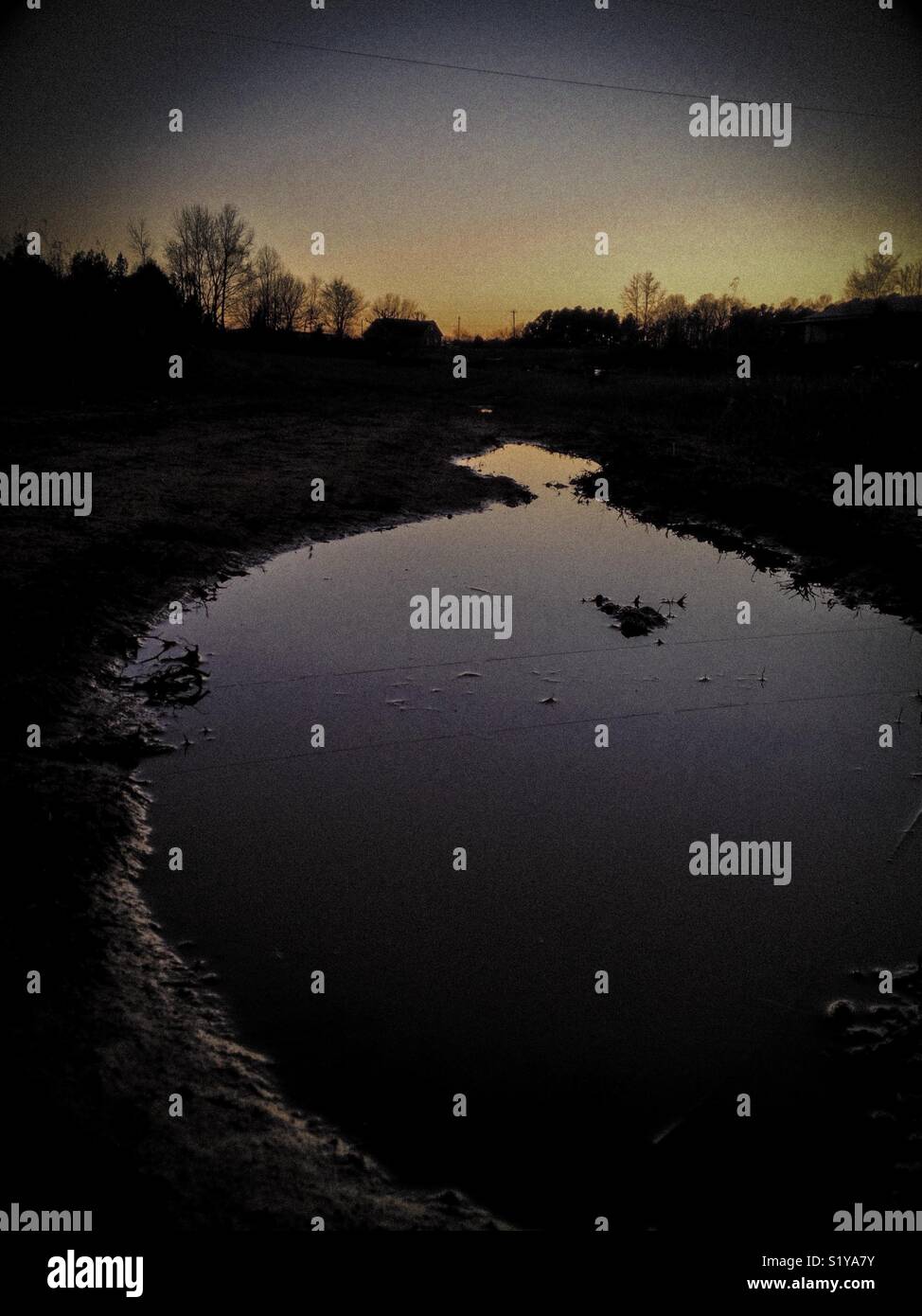 Farm field standing water hi-res stock photography and images - Alamy