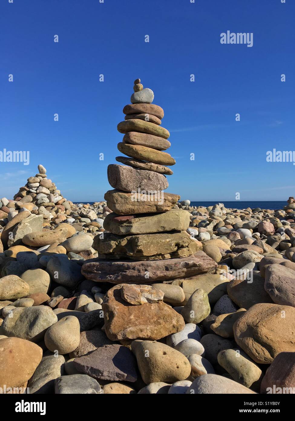 Rock cairn beach hi-res stock photography and images - Alamy