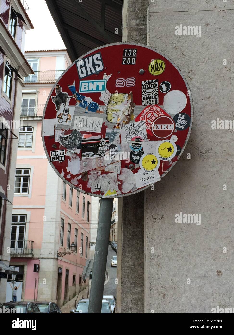 Sign lisbon lisbon street sign hi-res stock photography and images - Alamy