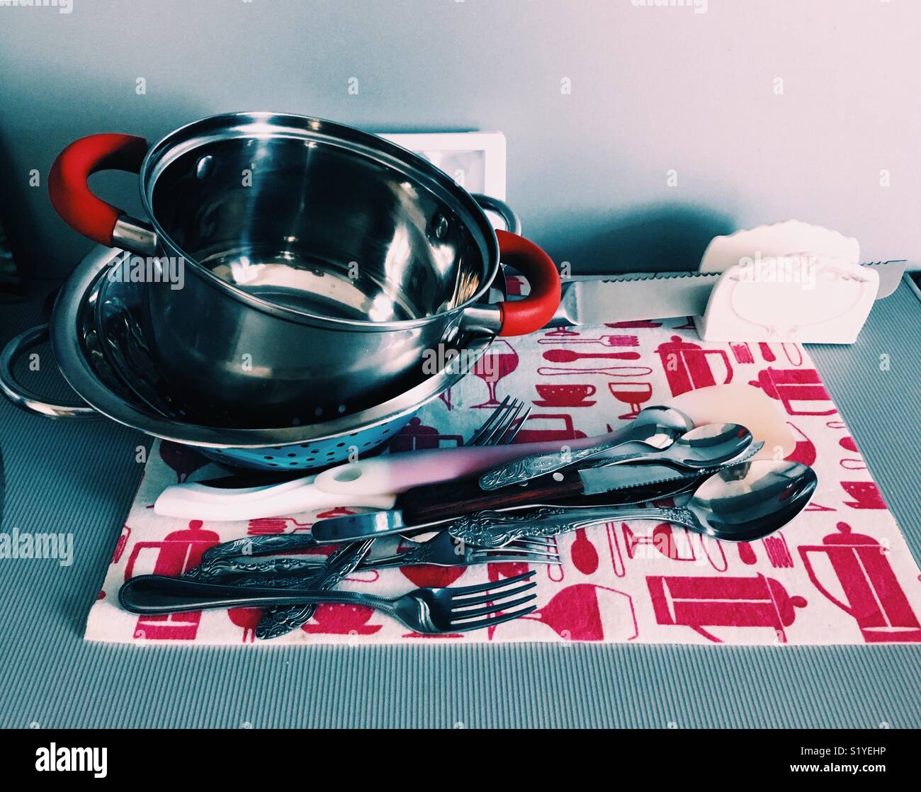 No utensils hi-res stock photography and images - Alamy