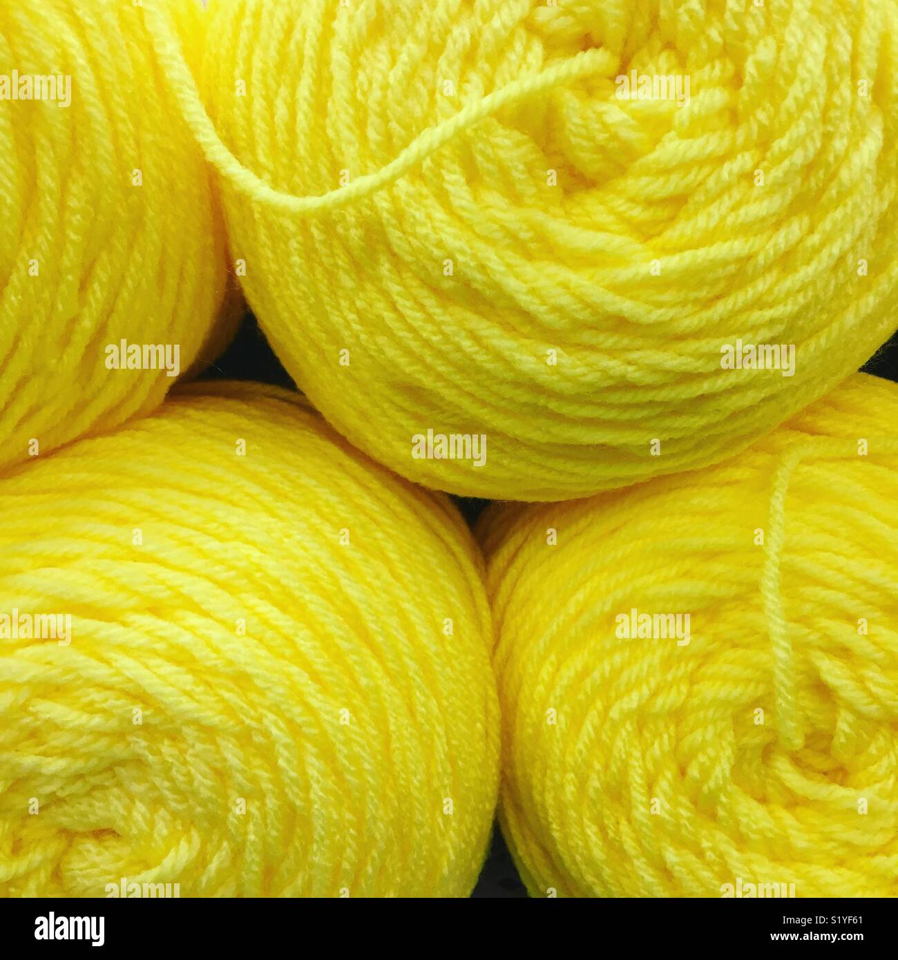 Bright yarns hi-res stock photography and images - Alamy