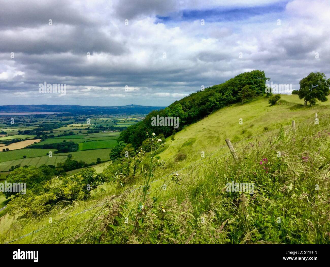Hang edge hi-res stock photography and images - Alamy