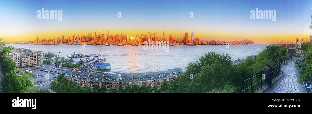 City full view hi-res stock photography and images - Alamy