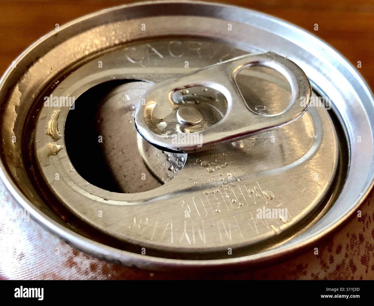 Aluminum can top Stock Photo - Alamy
