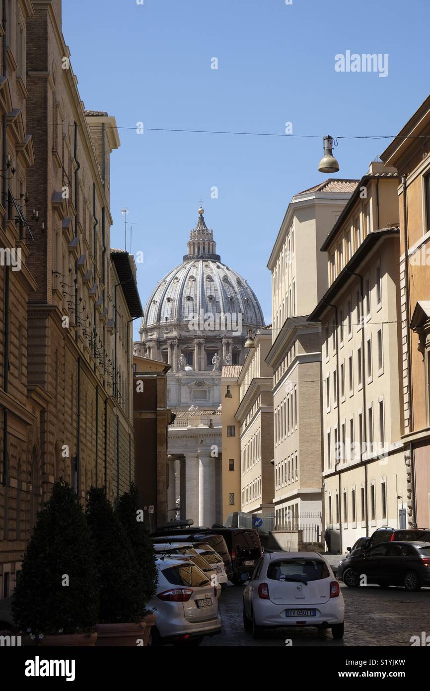 Rome street view hi-res stock photography and images - Alamy