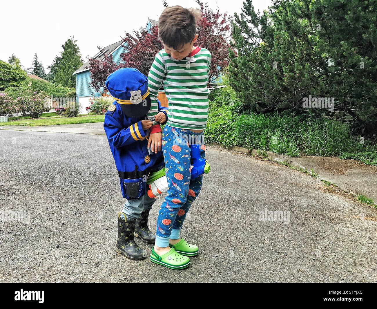 Dressed as police officer hi-res stock photography and images - Alamy