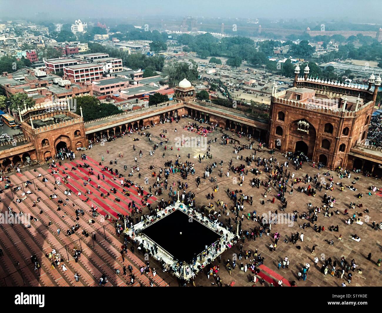 Mosque water tank hi-res stock photography and images - Alamy