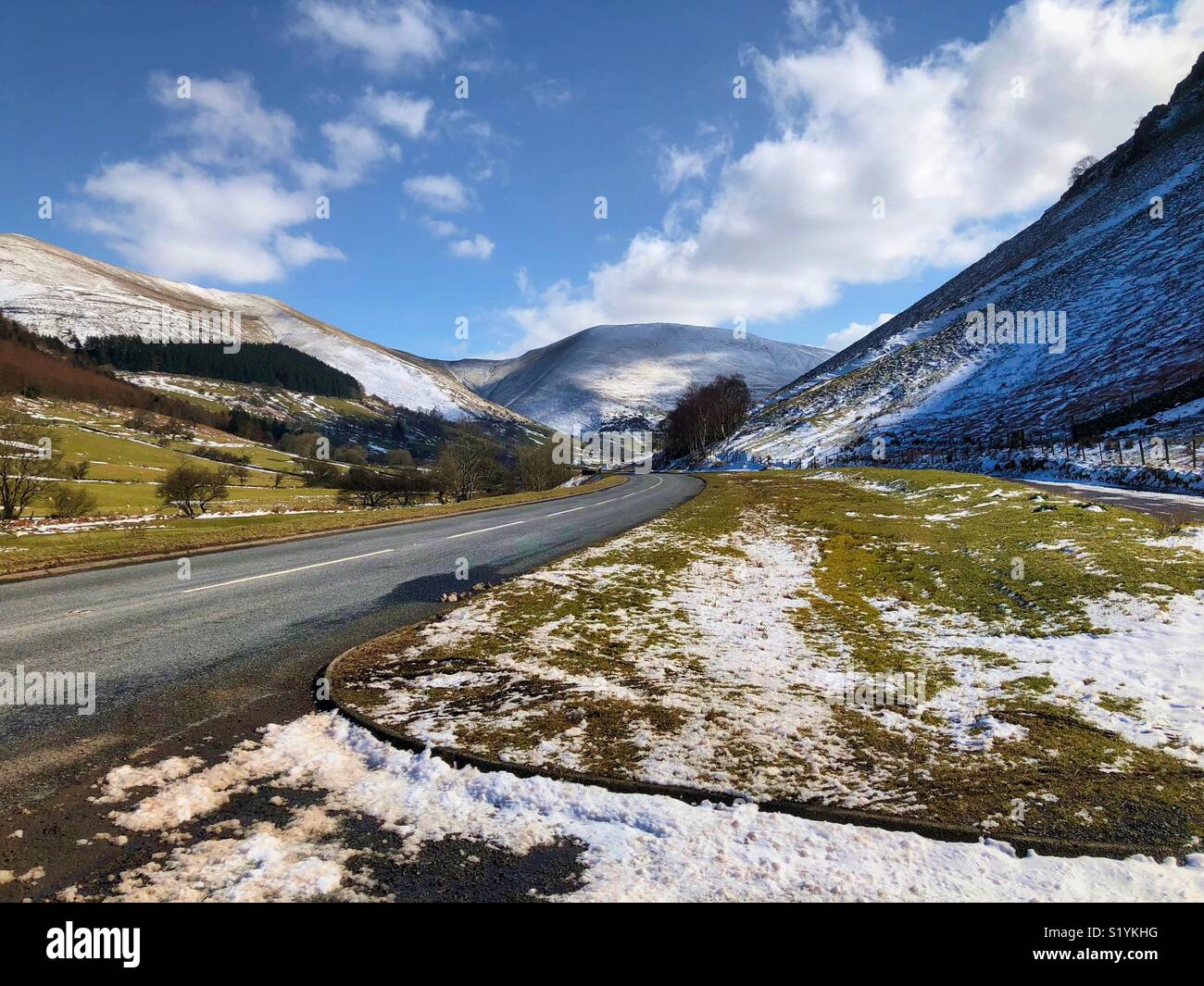 Snowdonia road trip hi-res stock photography and images - Alamy