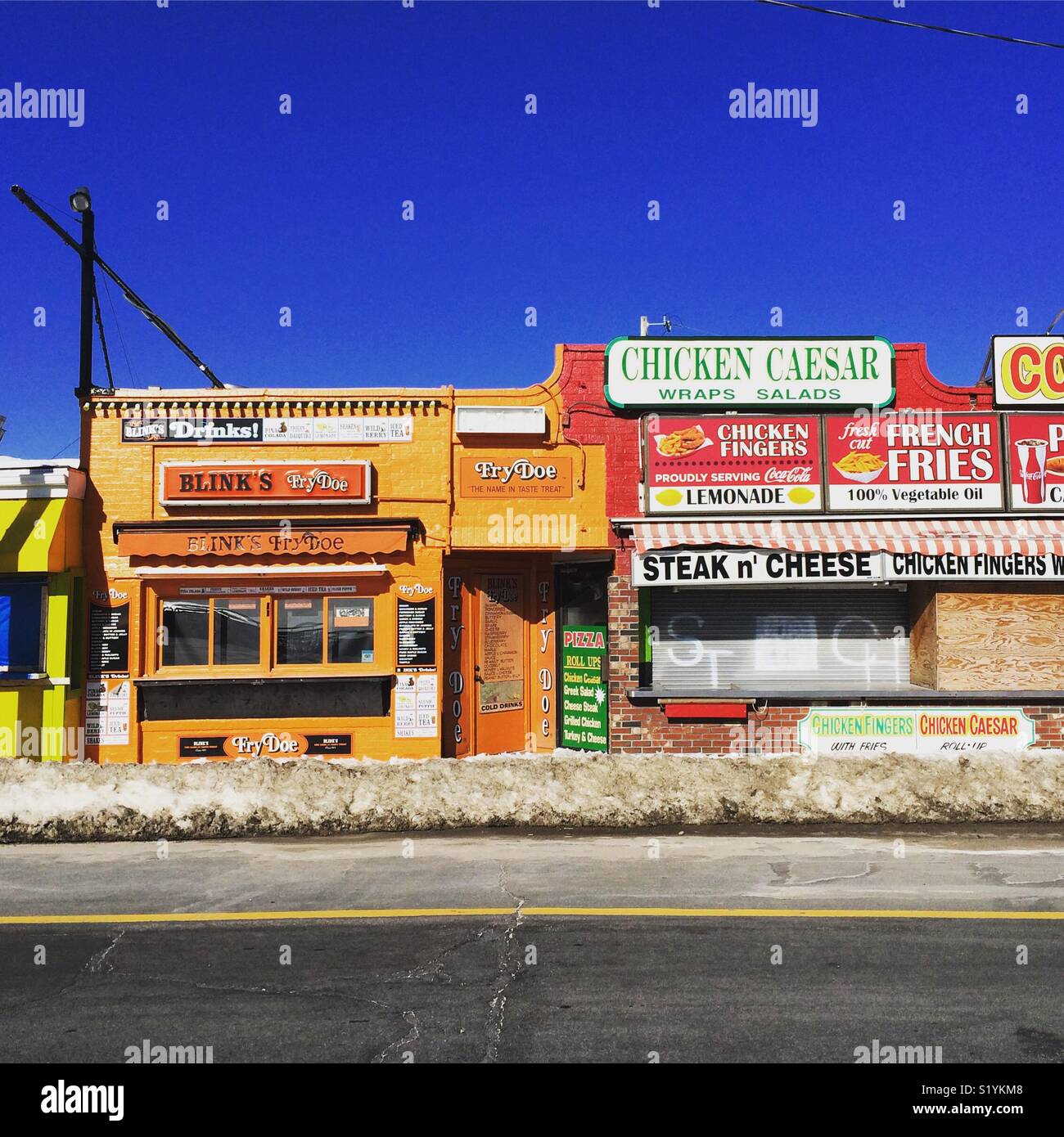 Colorful storefronts hi-res stock photography and images - Alamy