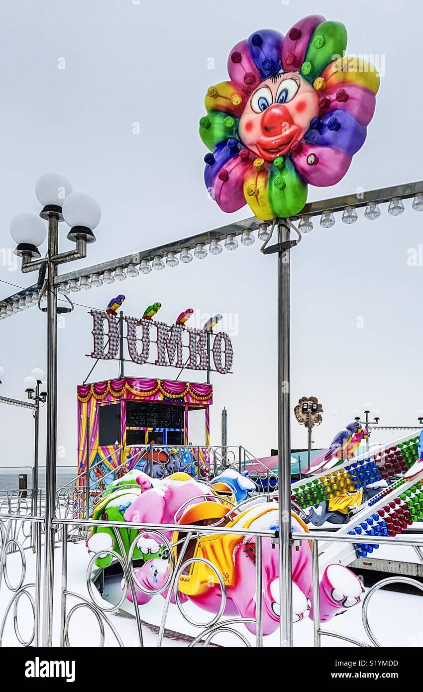 Funfair color colour hi-res stock photography and images - Alamy