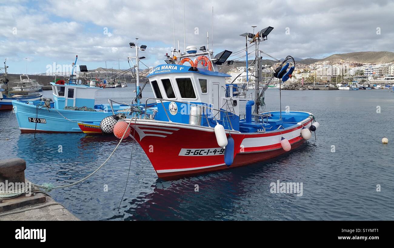 Spanish boats hi-res stock photography and images - Alamy