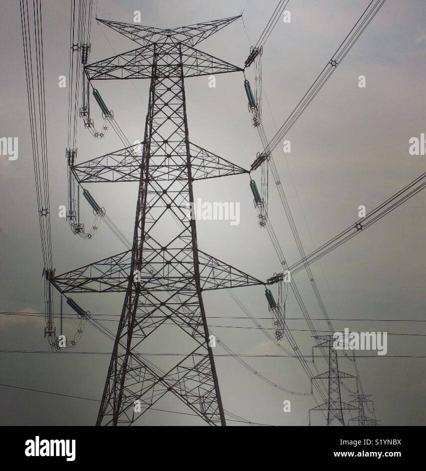 India electricity pylons hi-res stock photography and images - Alamy