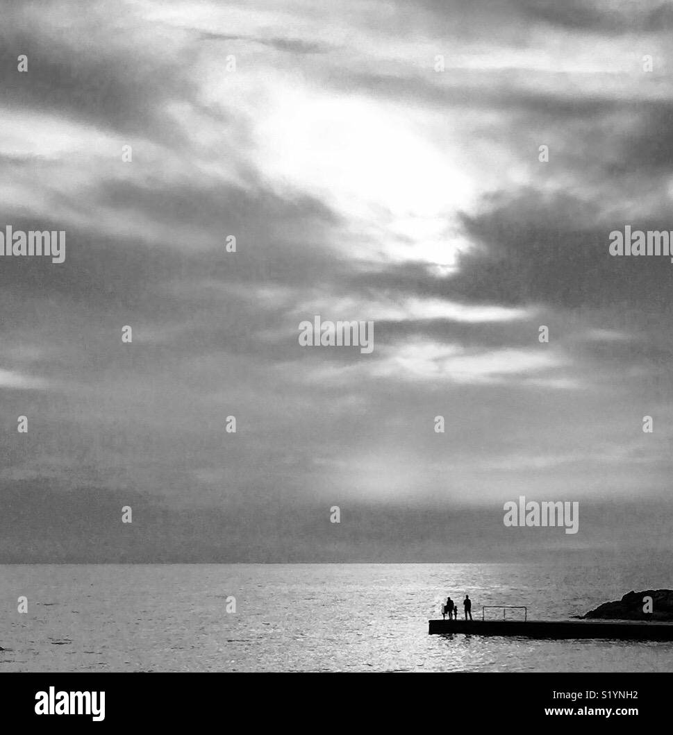 Strangers on the shore hi-res stock photography and images - Alamy