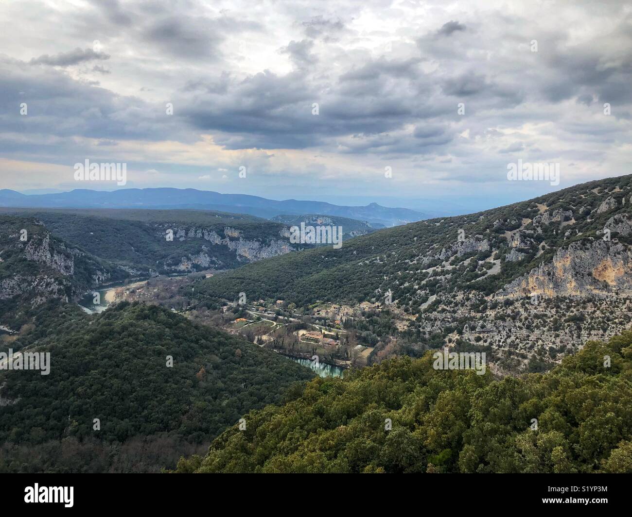 Gorges the ardeche france french hi-res stock photography and images ...