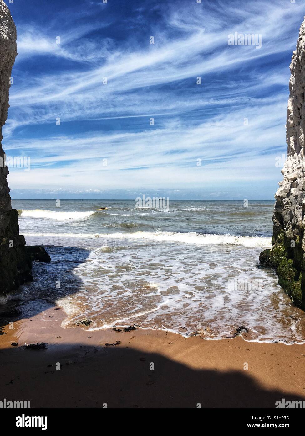 Botany Bay. Tide coming in. View of the sea between the rocks Stock ...