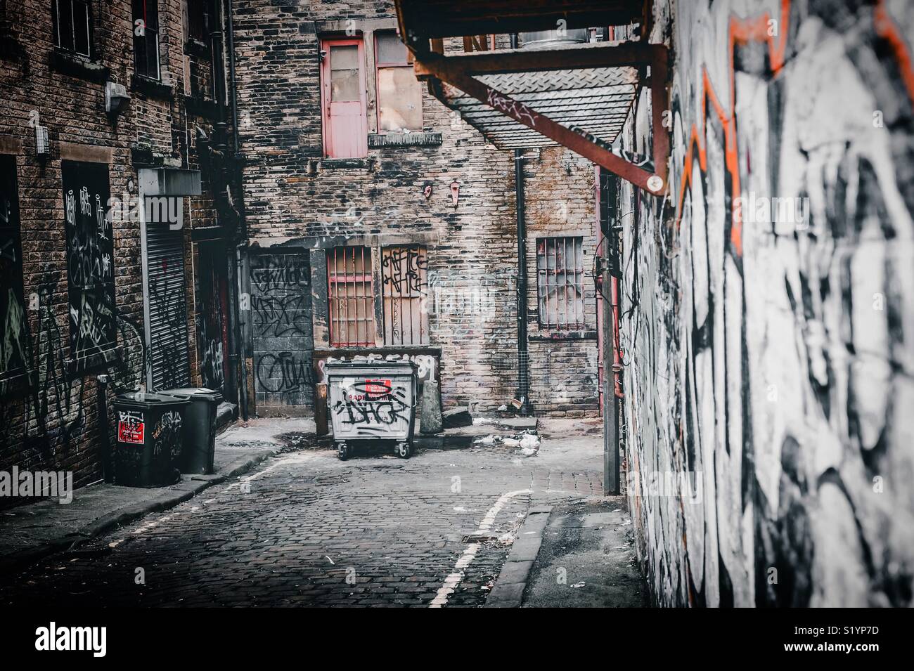 Back alley bradford hi-res stock photography and images - Alamy