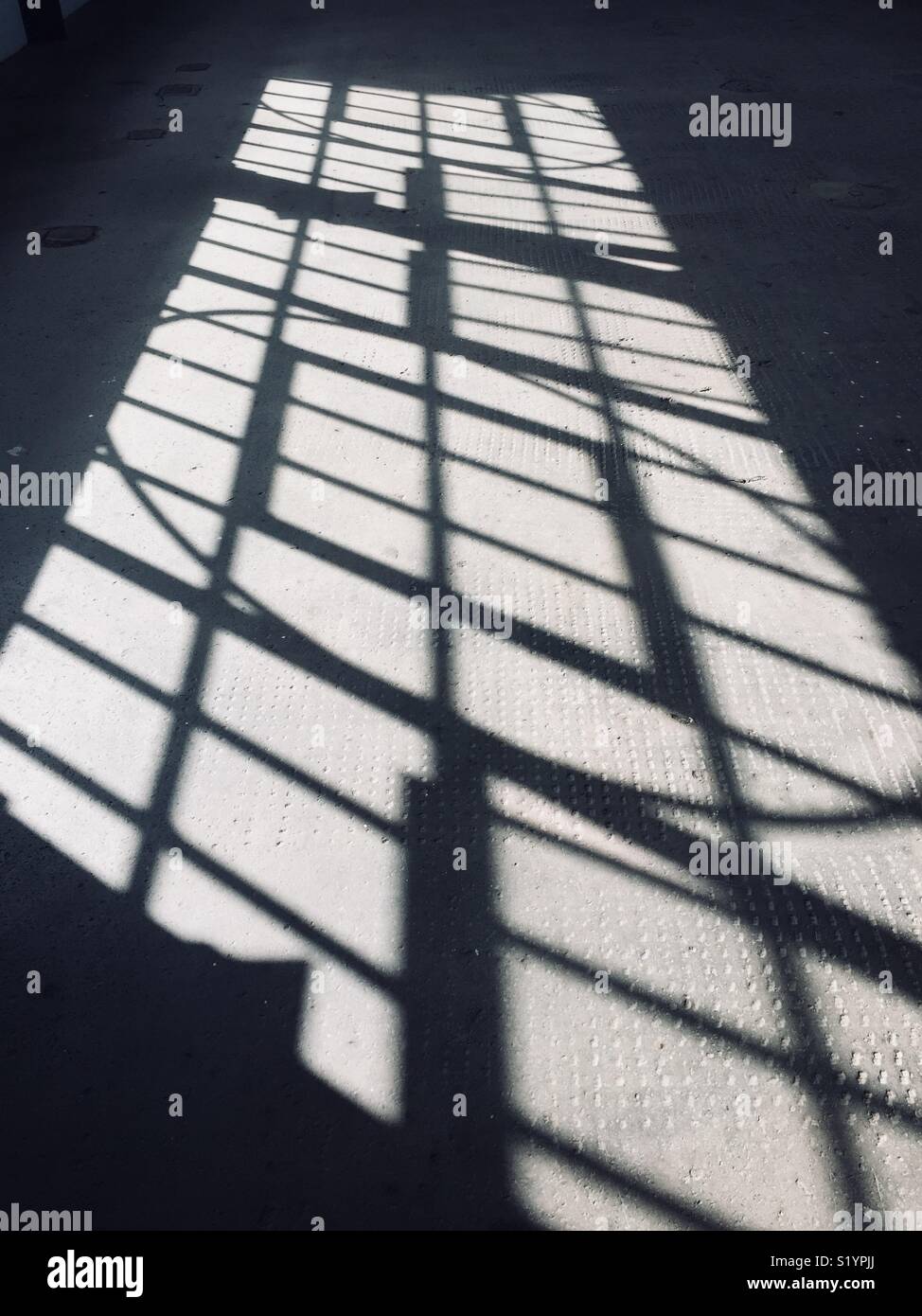 Dark shadow pattern hi-res stock photography and images - Alamy