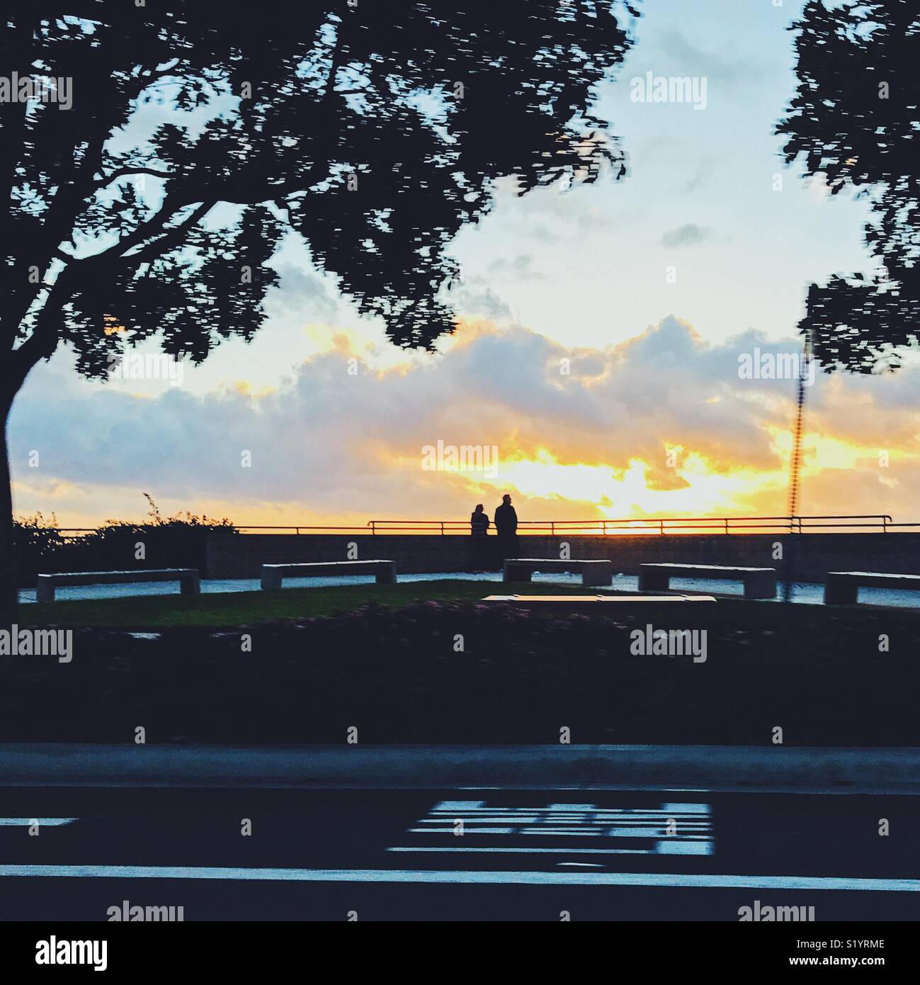 Sunset silhouettes hi-res stock photography and images - Alamy