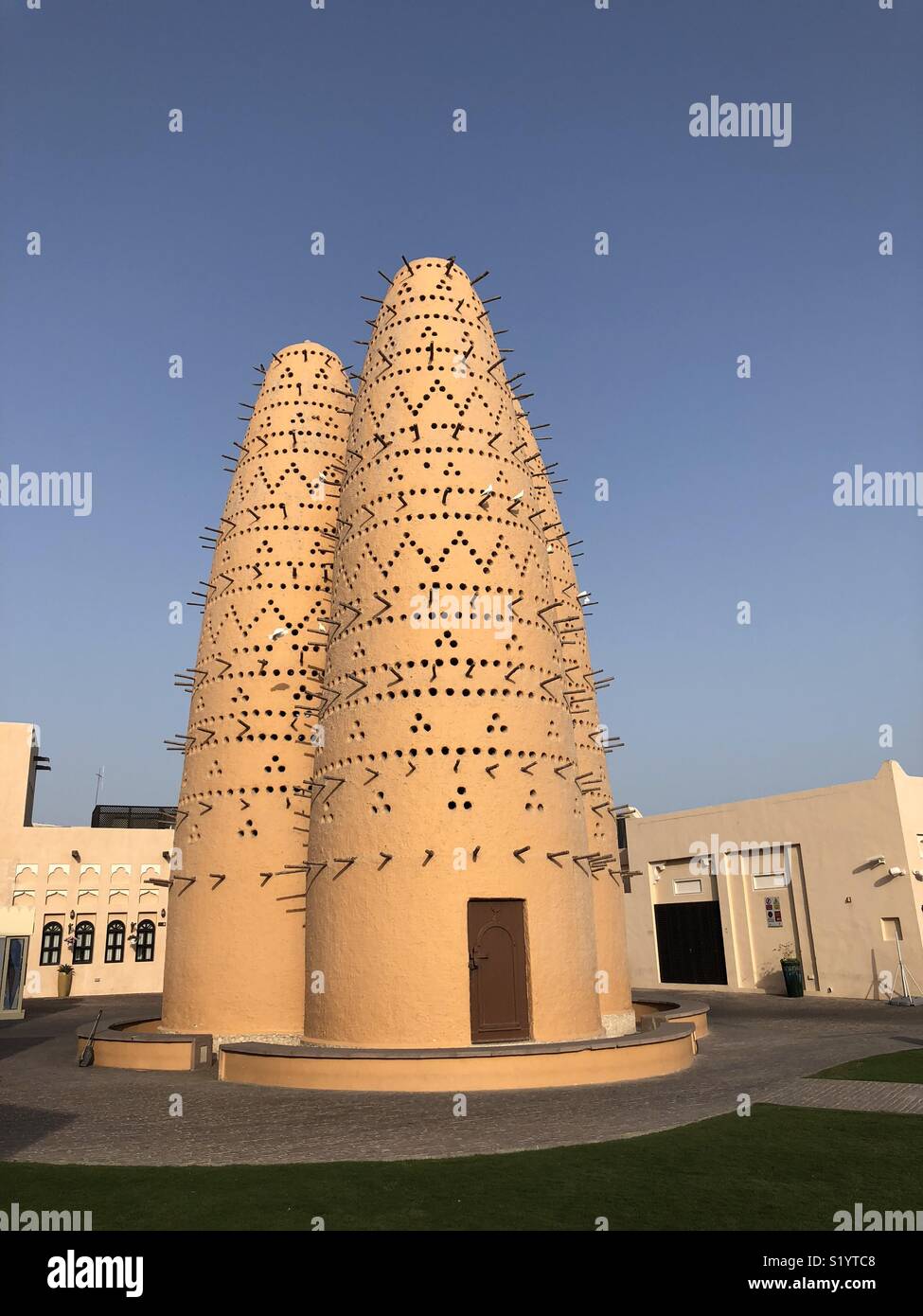 Qatar architecture hi-res stock photography and images - Alamy