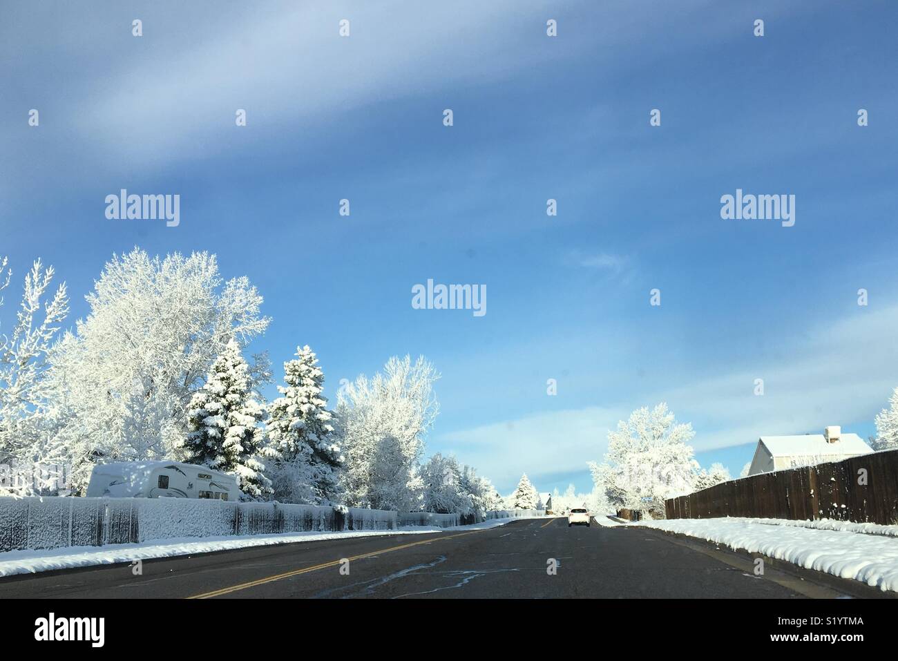 Clear road hi-res stock photography and images - Alamy