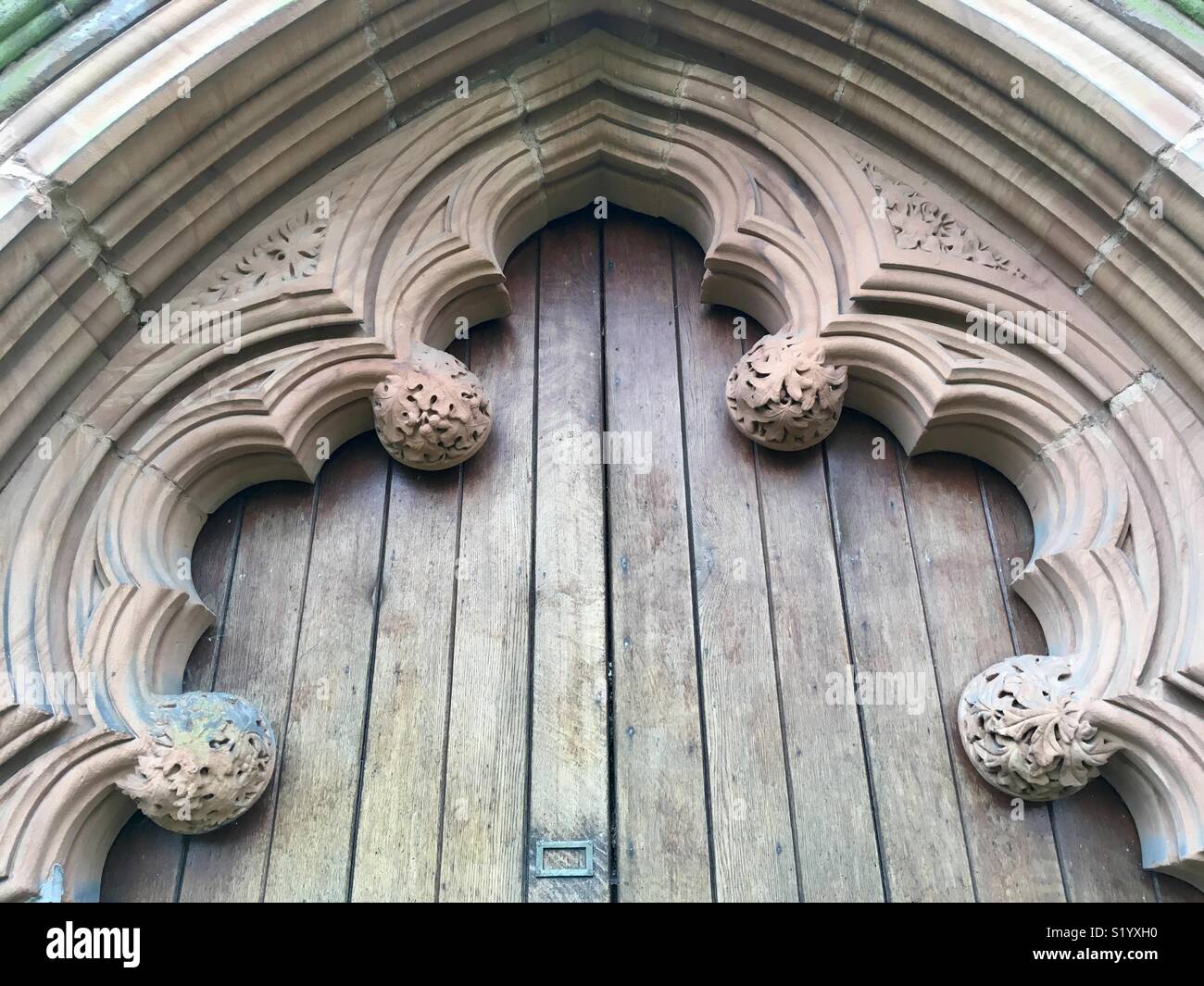 Gothic tracery hi-res stock photography and images - Alamy