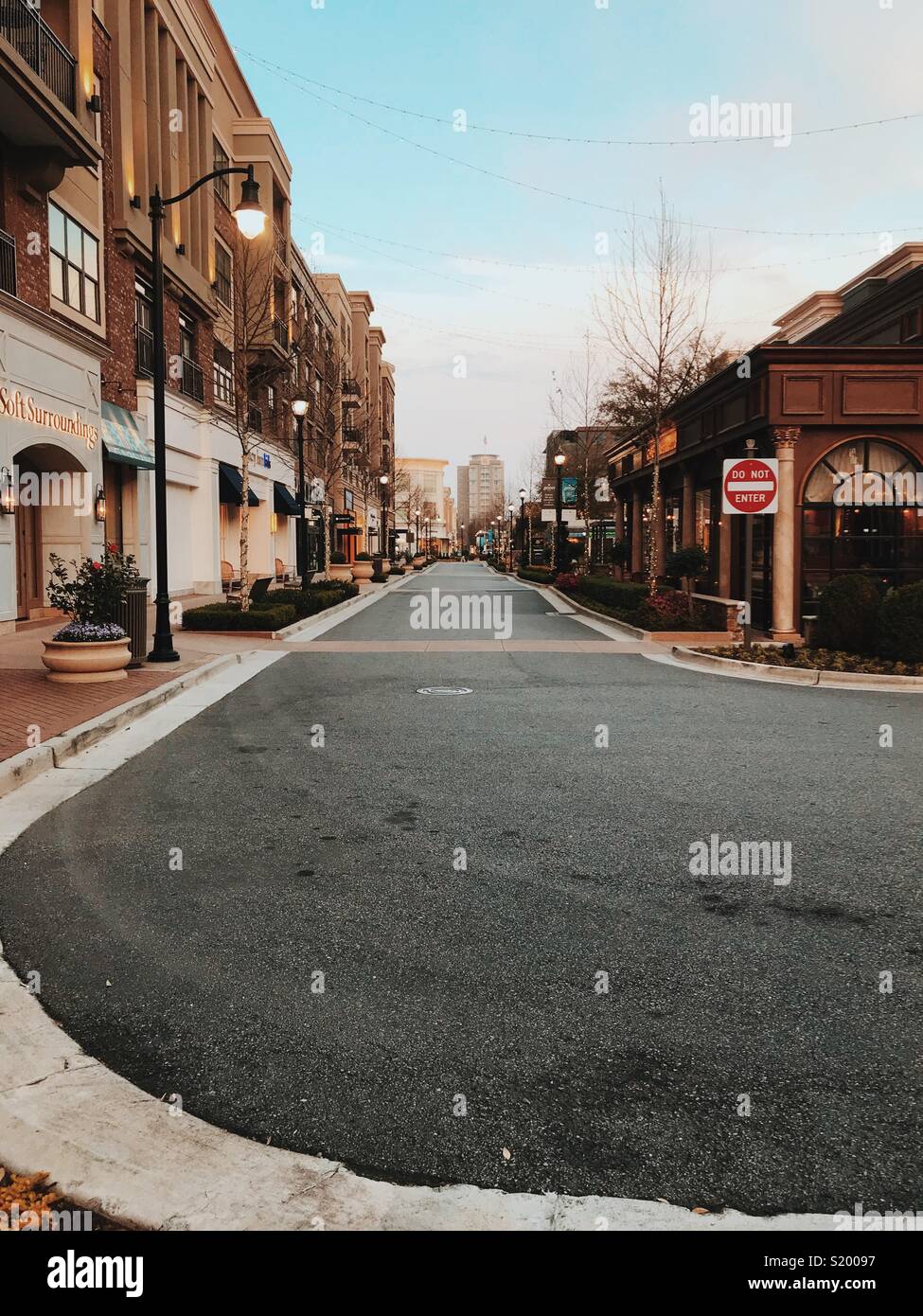 Fancy street light hi-res stock photography and images - Alamy