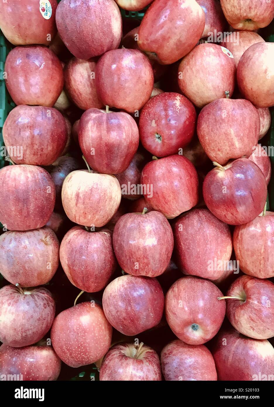 Apple cart hi-res stock photography and images - Alamy
