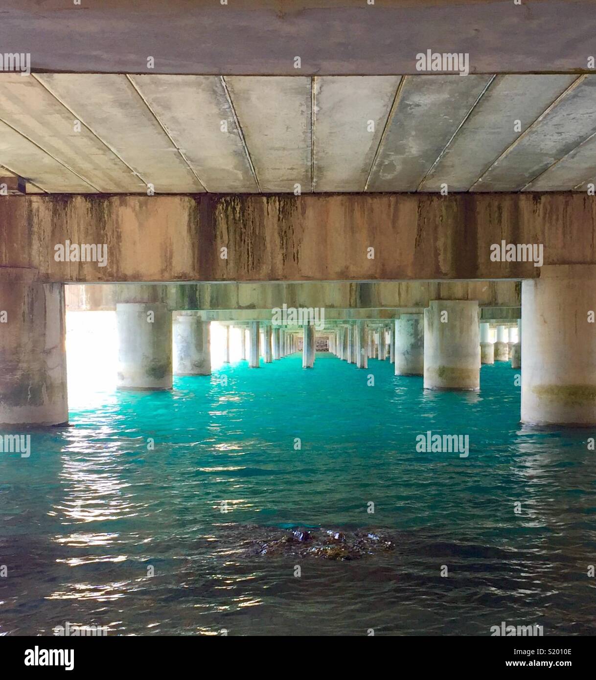 Under the blue water bridge hi-res stock photography and images - Alamy