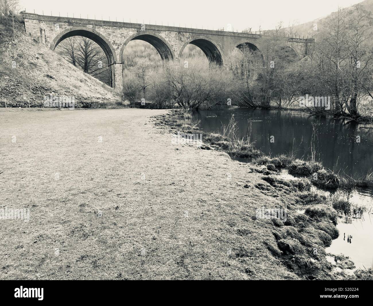 Viaduct bridge hi-res stock photography and images - Alamy
