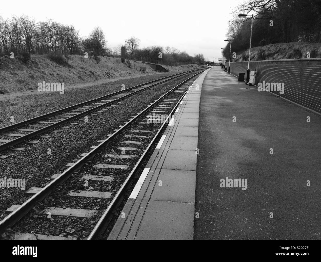 Loneliness railway platform hi-res stock photography and images - Alamy
