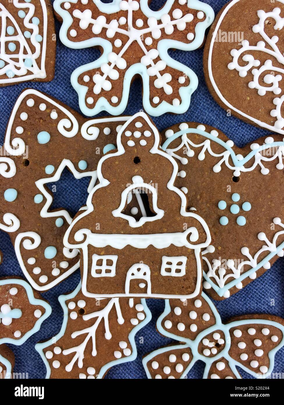 Family christmas sweets home hi-res stock photography and images - Alamy