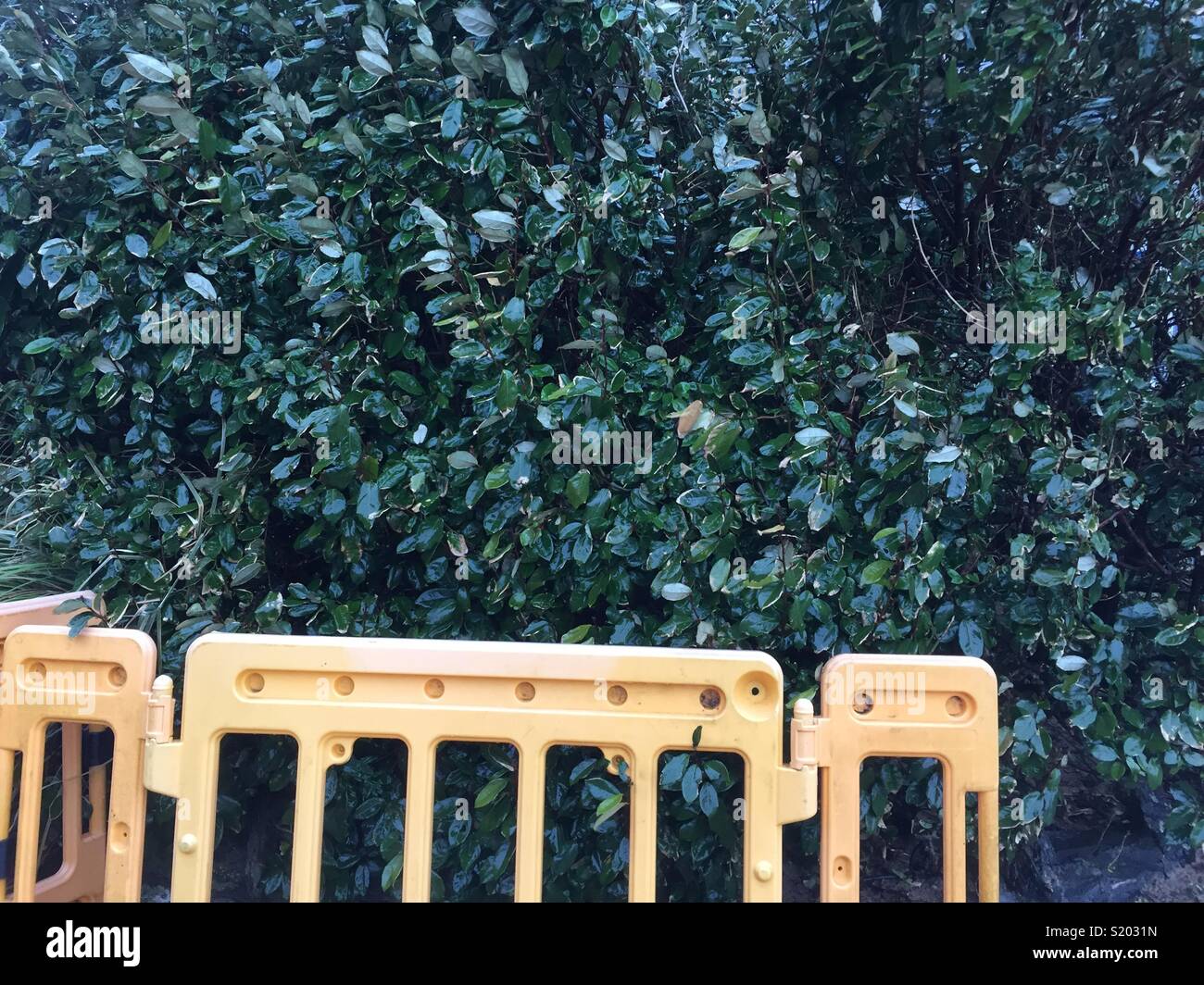 Contruction work fence hi-res stock photography and images - Alamy