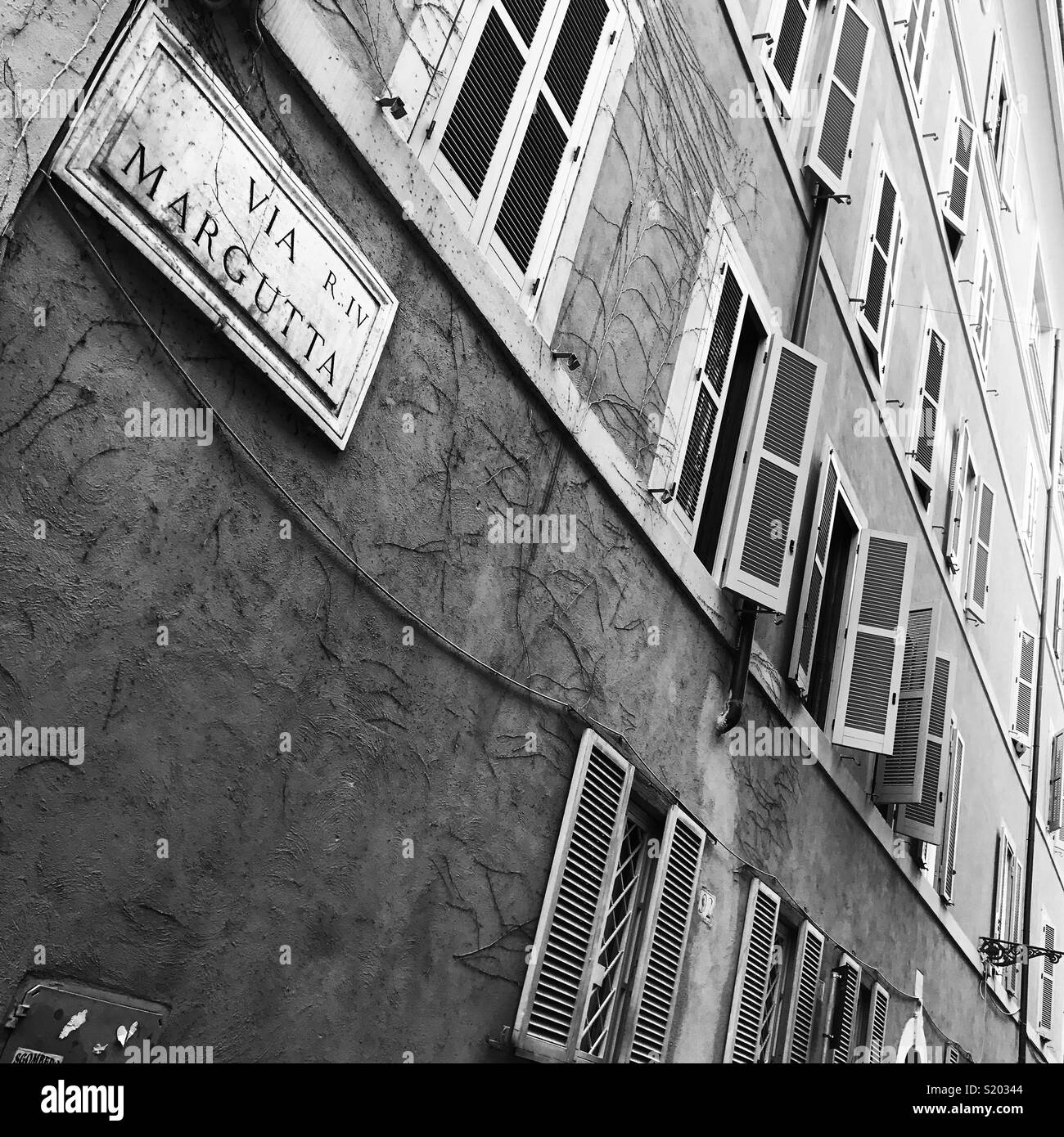 Margutta street hi-res stock photography and images - Alamy