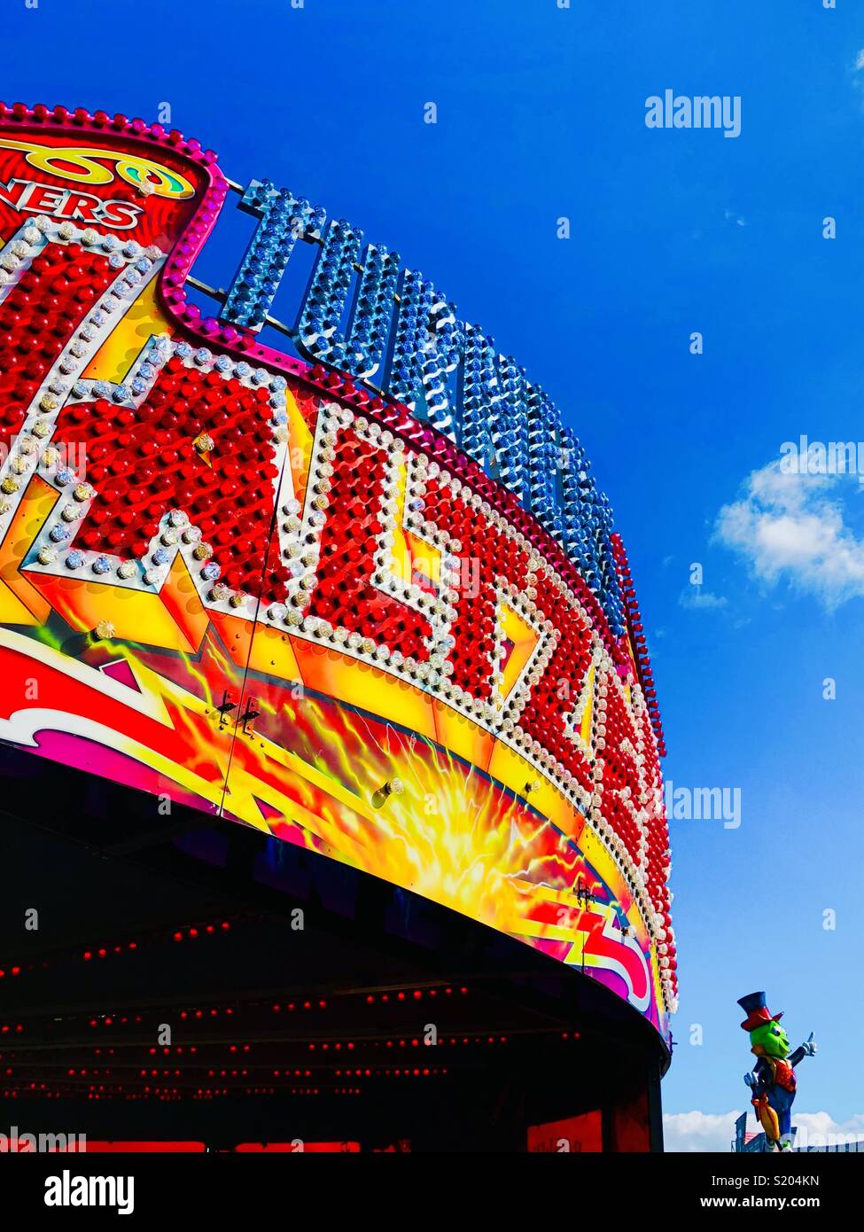 Fairground waltzer hi-res stock photography and images - Alamy