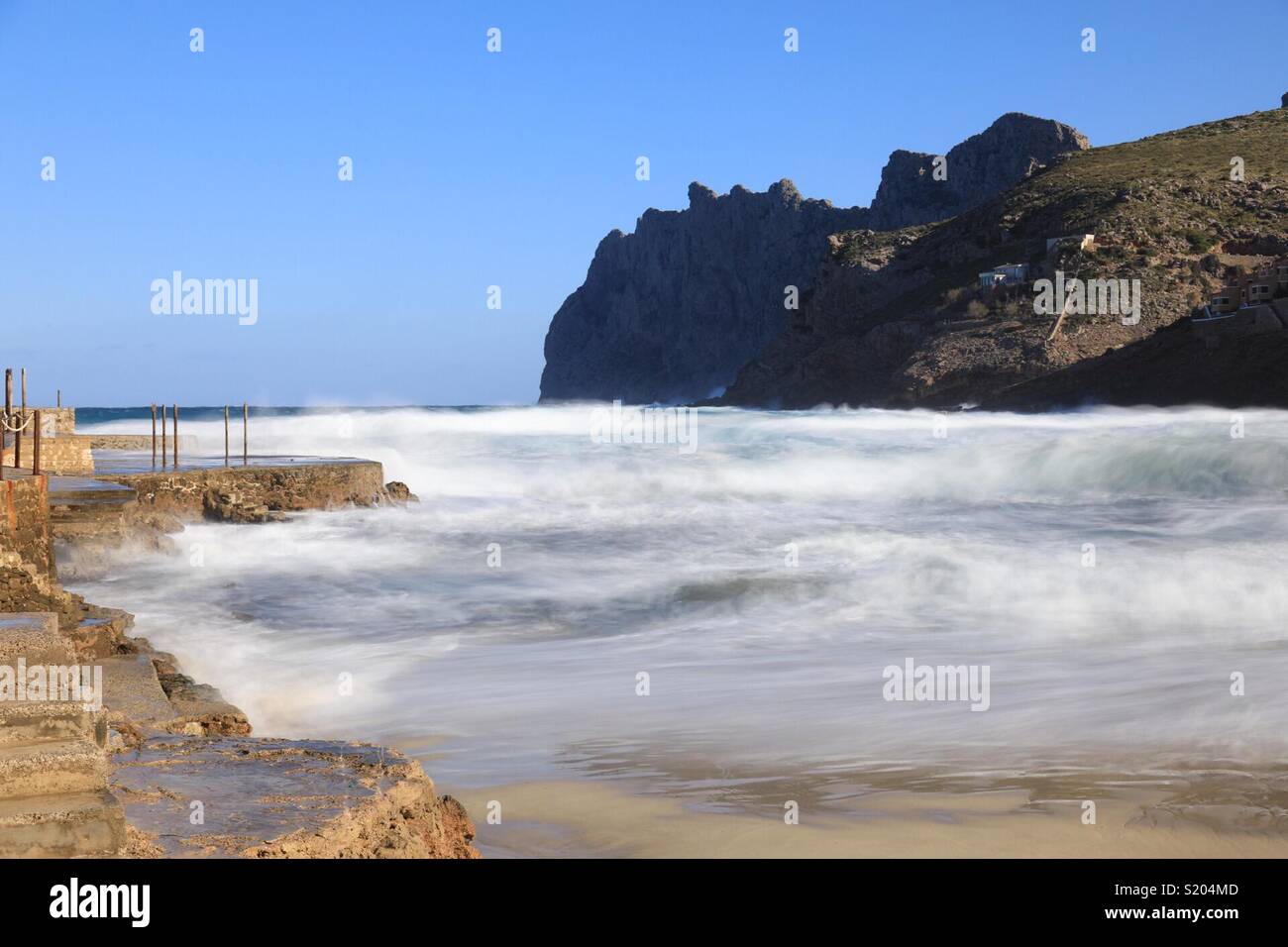 cala molins en pollensa , mallorca , despues de una tormenta Stock ...