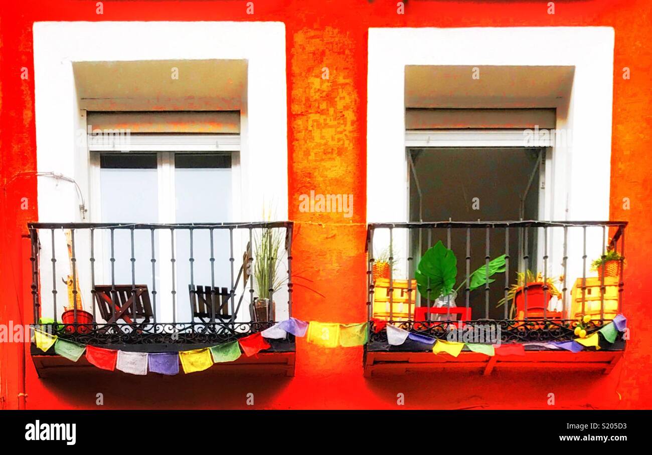 Adjacent balcony hi-res stock photography and images - Alamy