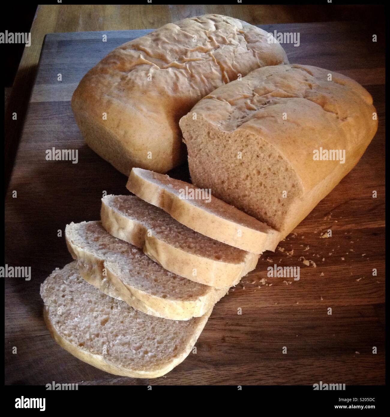 Sliced pan loaves hi-res stock photography and images - Alamy