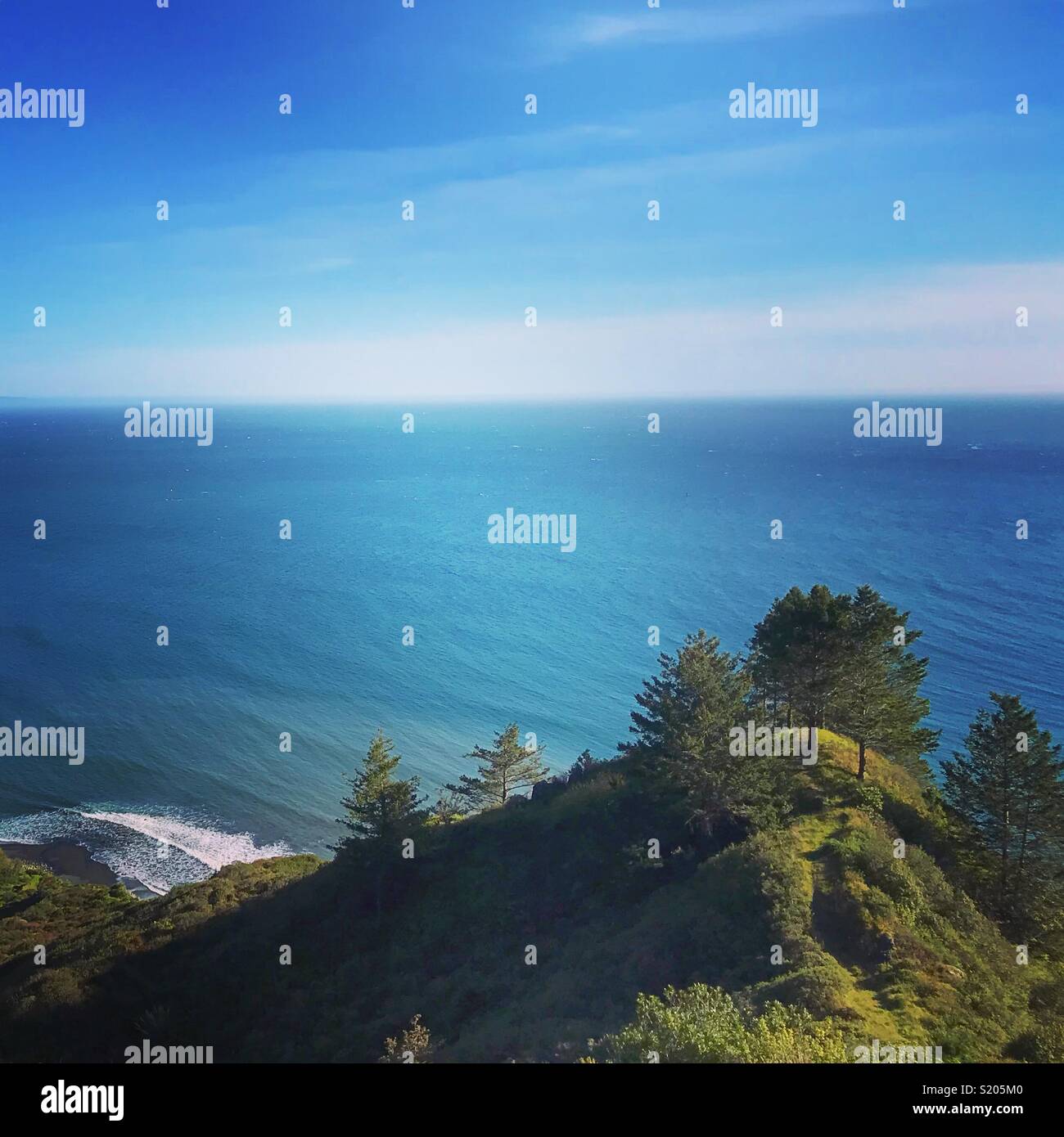 Edge of the earth hi-res stock photography and images - Alamy