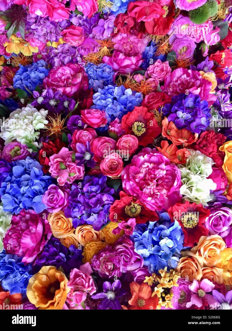 Mass of colourful flowers hi-res stock photography and images - Alamy