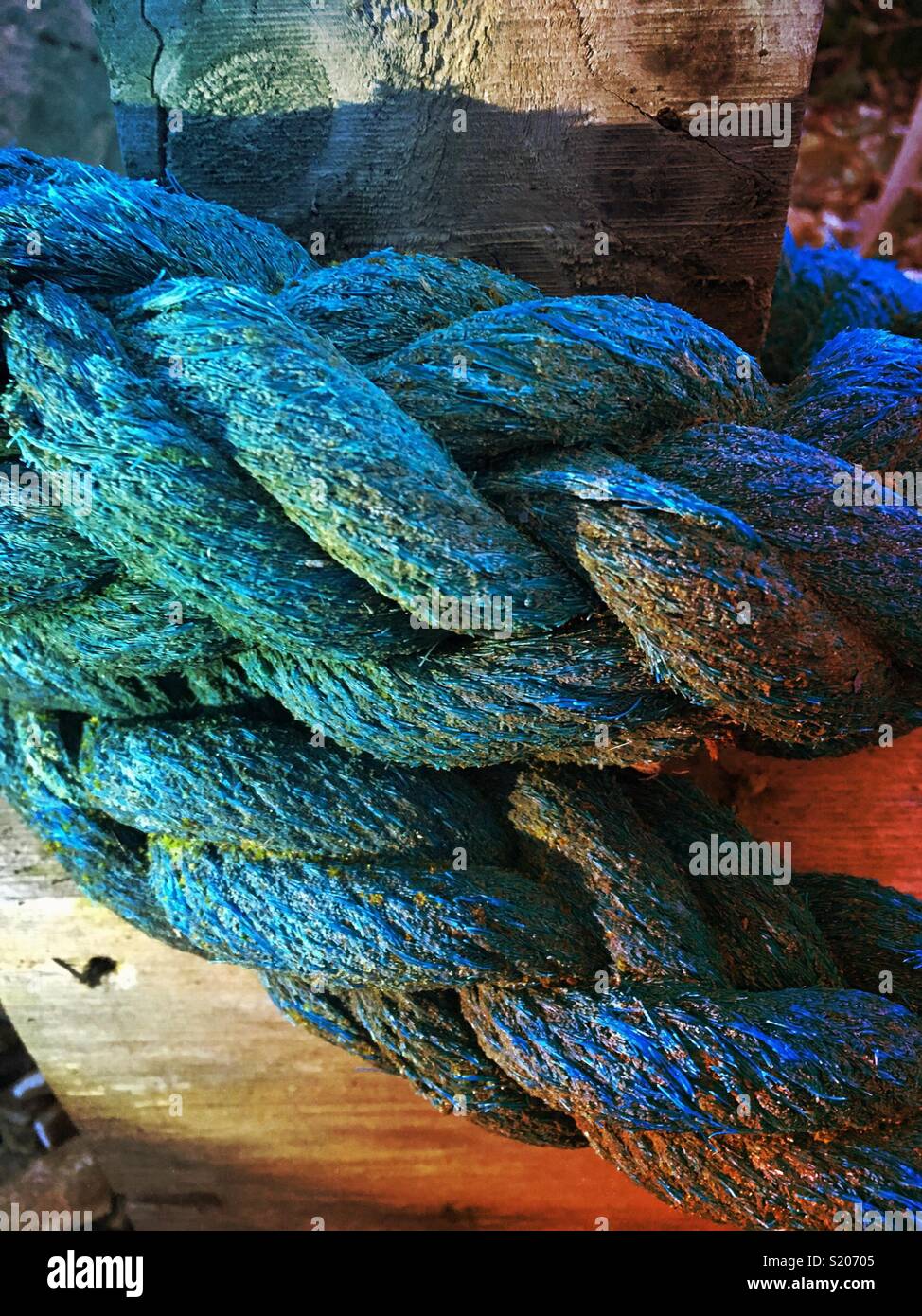 Rope and blue hi-res stock photography and images - Alamy