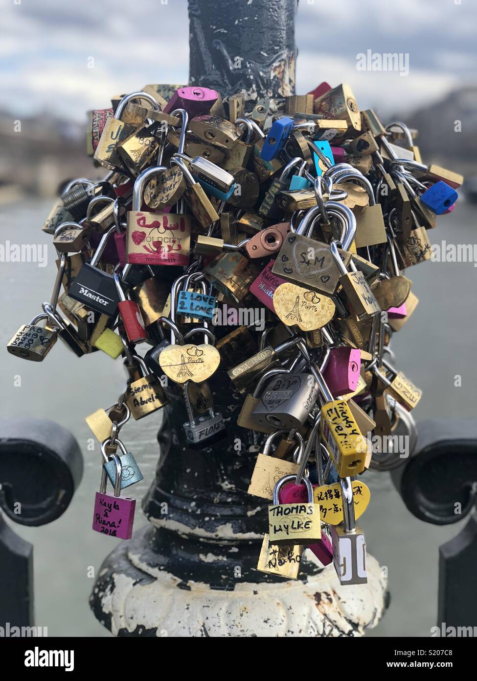 People coming together Stock Photo - Alamy