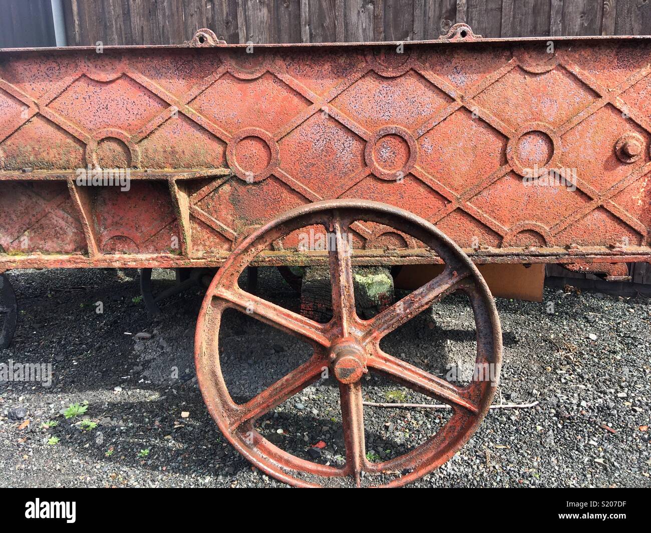 Old red metal cart Stock Photo - Alamy