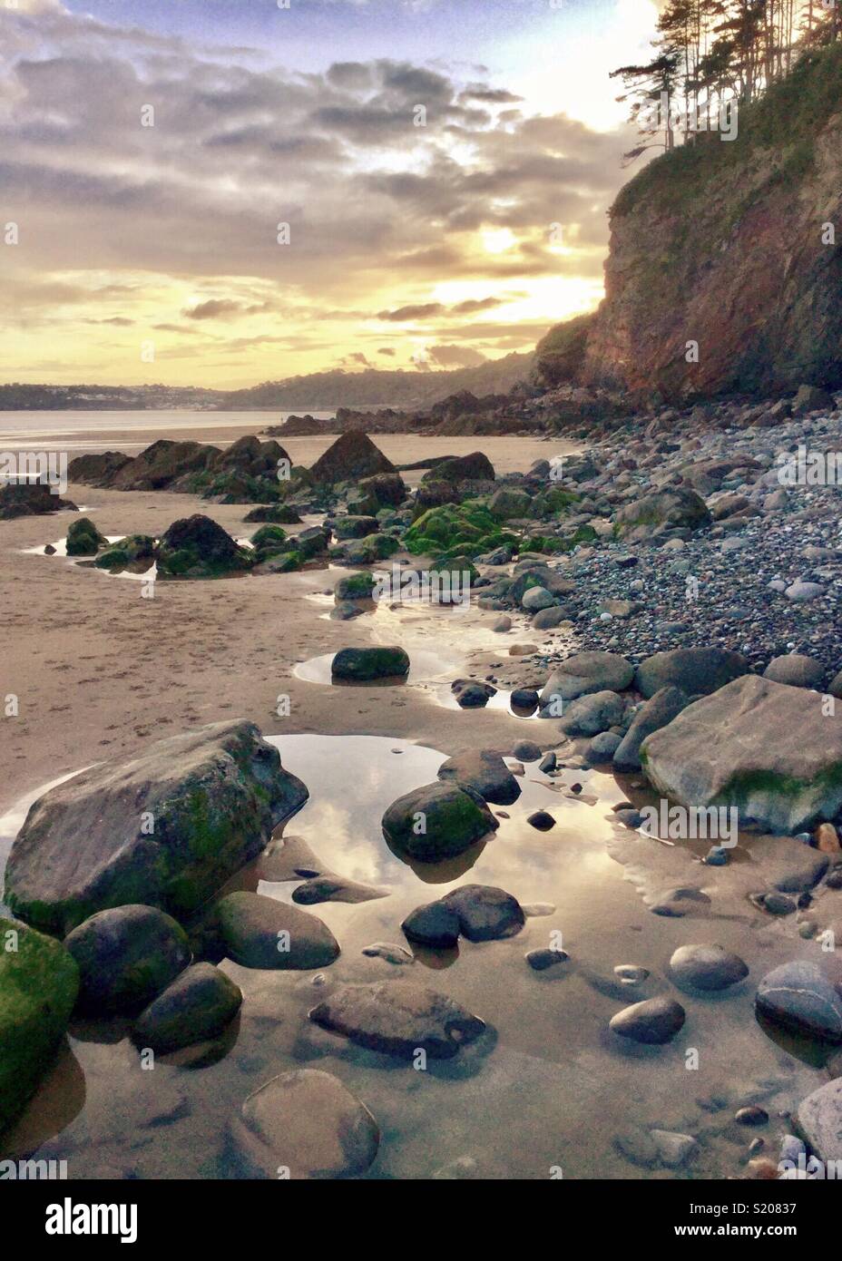 Rocky Beach , Amroth Pembrokeshire Stock Photo - Alamy