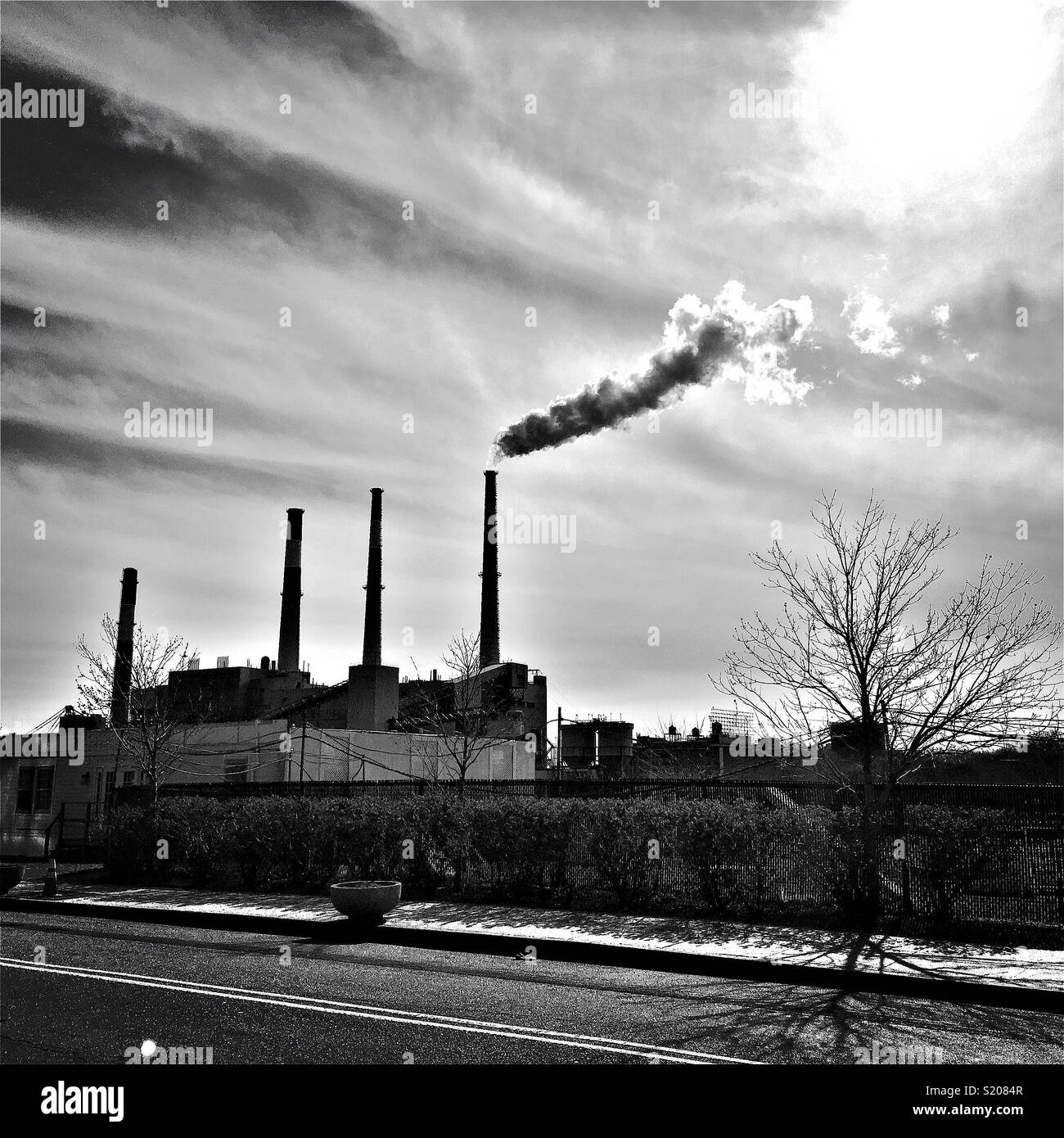 Queens New York factory Stock Photo - Alamy