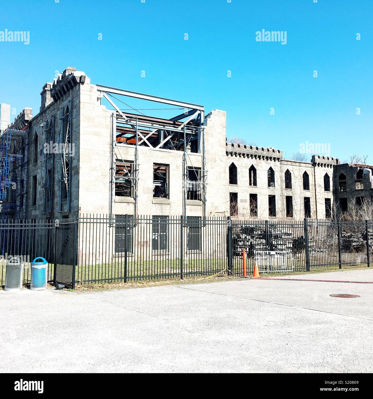 Smallpox hospital Roosevelt Island Stock Photo - Alamy