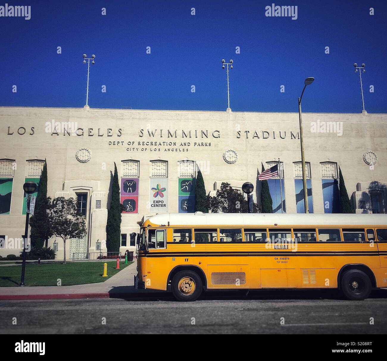 Los angeles school bus hi-res stock photography and images - Alamy